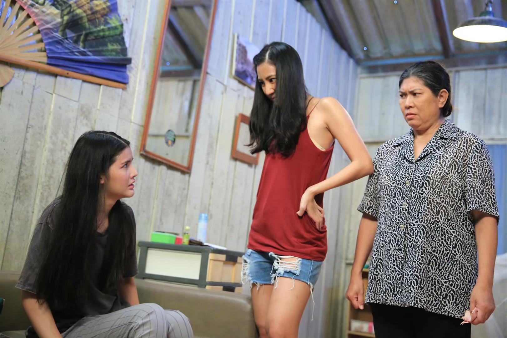 หงส์ฟ้า ep4 - weblakorn-เรื่องย่อละคร-สกู๊ปละคร