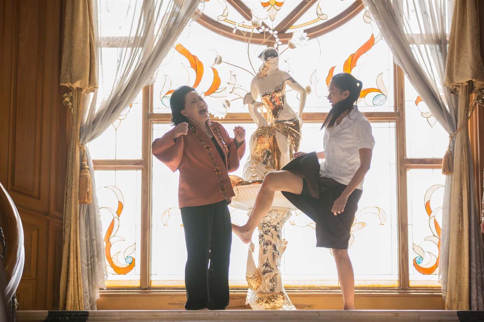 “พิม” เหลืออด โกรธจัด ถีบ “มี้” กลิ้งตกบันได ใน “หลงเงา” - weblakorn-เรื่องย่อละคร-สกู๊ปละคร